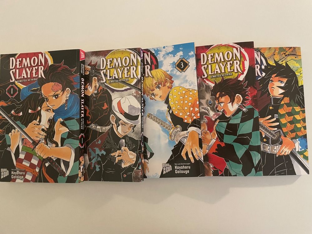 Demonslayer Manga 1-5 (Gebraucht) in Langnau am Albis für CHF 12 – mit ...