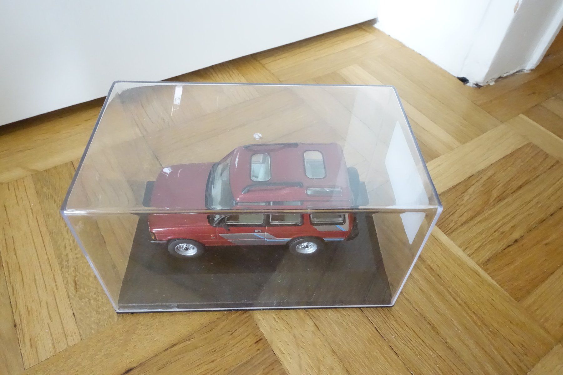 Land Rover Discovery 1 1:43 NEU in OVP! (Neu (gemäss Beschreibung)) in ...