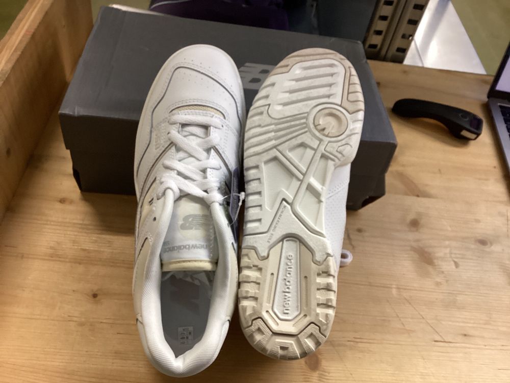 New Balance U Freizeitschuhe 550 Spring - White/Beige Gr.42 (Gebraucht) in Dällikon für CHF 40 ...