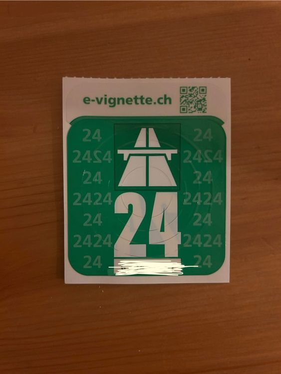 Autobahn vignette (Neu und originalverpackt) in Dietlikon für CHF 33.5 – mit Lieferung auf ...
