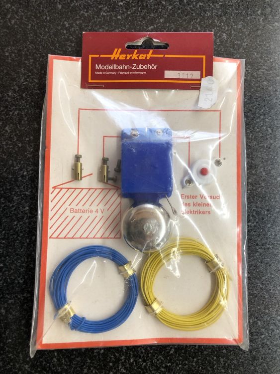 Herkat Modellbahn-Zubehör: Klingel für kleine Elektriker (Neu (gemäss Beschreibung)) in Zweidlen ...