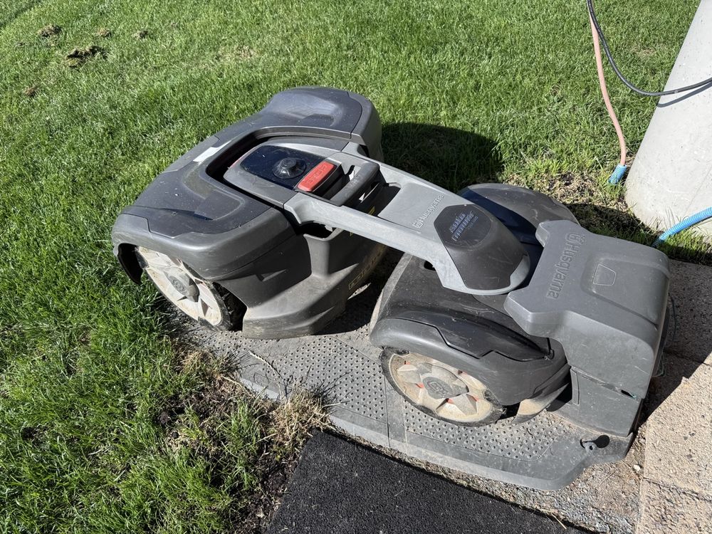 Husqvarna Automower 435X AWD, Top Zustand, wenig gebraucht (Gebraucht ...