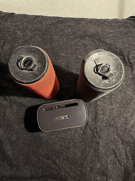 2x UE Boom Boxen & 1x UE Boom mini (Gebraucht) in Baden für CHF 19 ...