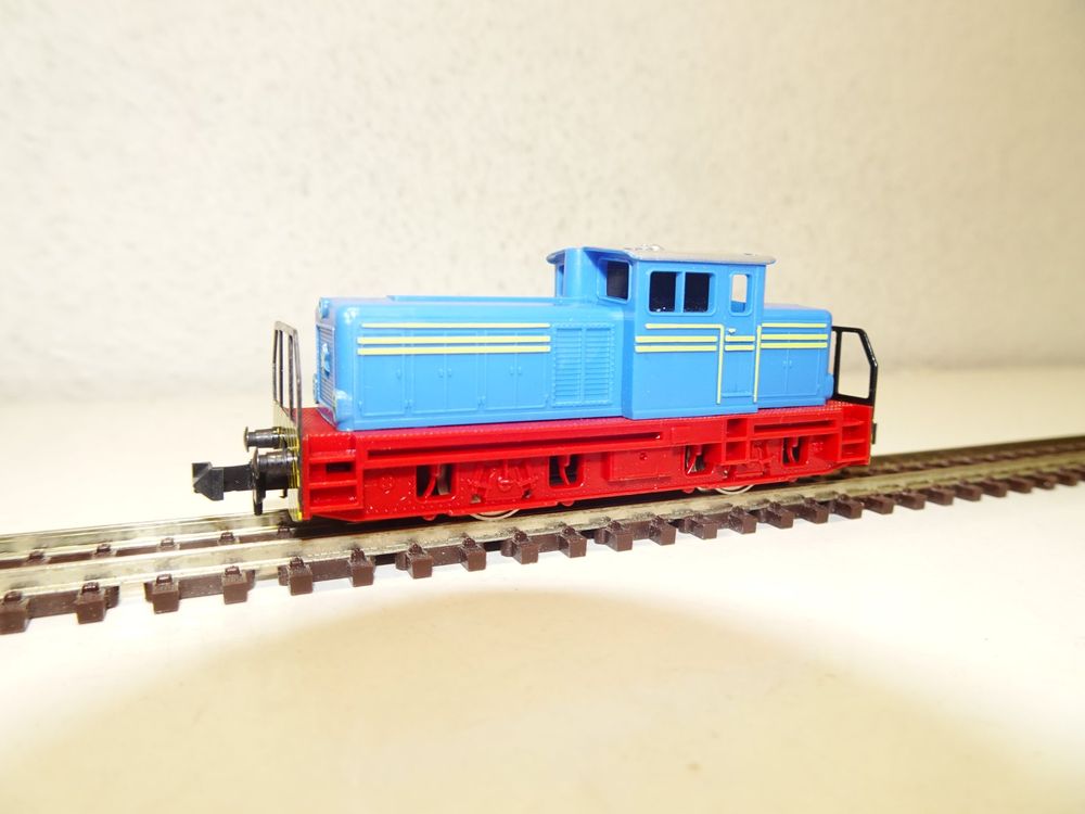 Minitrix Lokomotive DHG Blau Werkslok Spur N (14) (Gebraucht) in Luzern für CHF 14.9 – mit ...