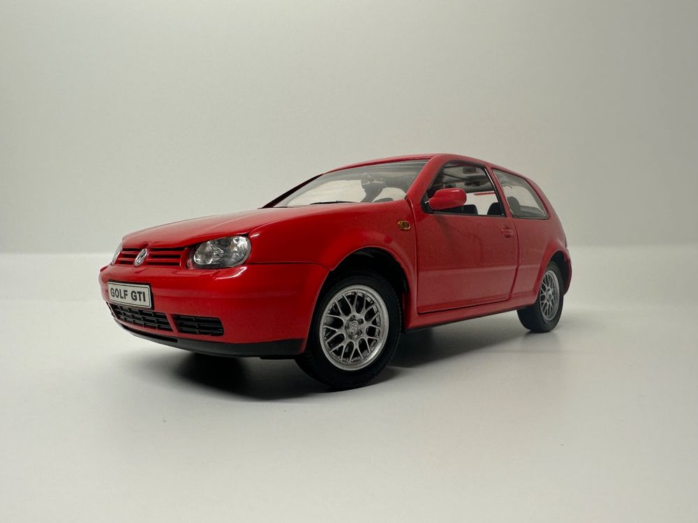 VW Volkswagen Golf 4 IV GTI 1:18, rot, Revell, inkl. OVP | Kaufen auf ...