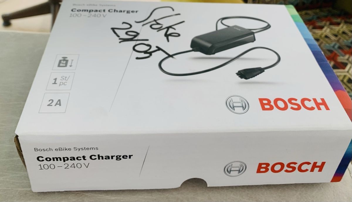 Chargeur Bosch eBike Compact 100-240V - État Neuf! (Neu (gemäss ...