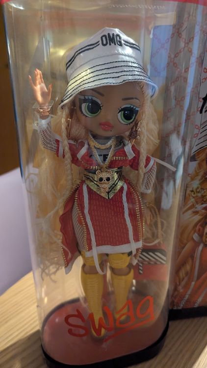 Poupée LOL Surprise OMG Swag neuve (Neu und originalverpackt) in Zürich ...