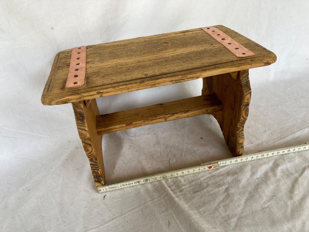 Art populaire - Alpage - Vintage tabouret sculptée - Schemel (Gebraucht ...