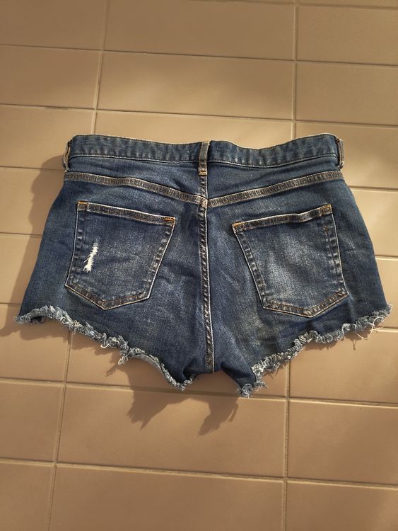 kurze Jeans - H&M (Gebraucht) in Zürich für CHF 5 – mit Lieferung auf ...