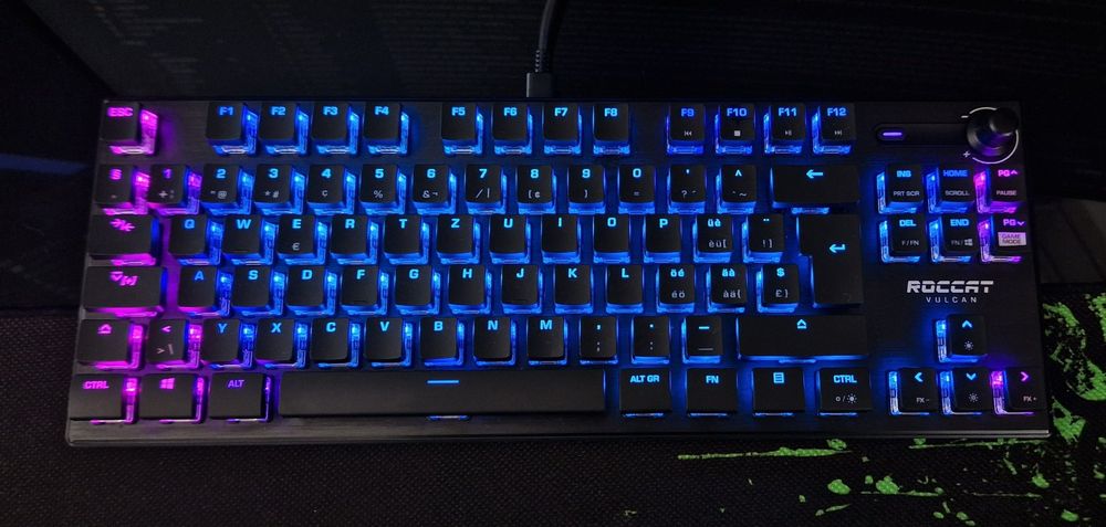 ROCCAT Vulcan TKL Pro Keyboard (CH Layout) | Kaufen auf Ricardo