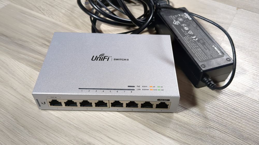 Unify Switch8, 8-fach managed Ethernet Switch (Gebraucht) in Wernetshausen für CHF 44 – mit ...