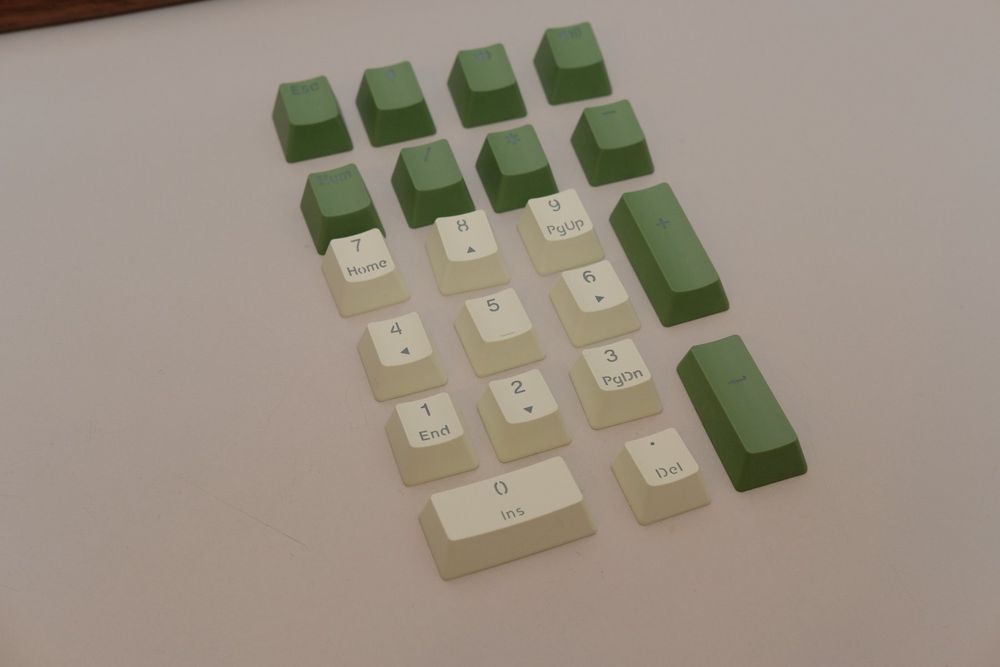 Keycap Set für Numpad - Backlit - Grün / Beige | Kaufen auf Ricardo
