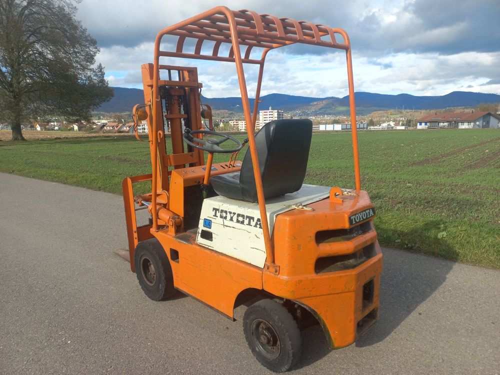 Stapler 1,4T Benzinstapler Stapler Toyota 2FG14 HH3m BH2,1m (Gebraucht) in Dulliken für CHF 2590 ...