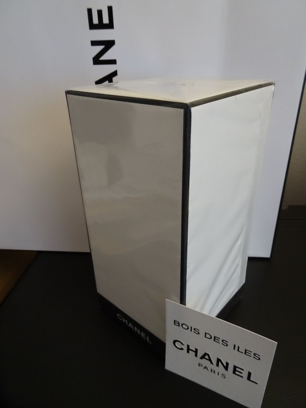 ORIG CHANEL PARFUM 200ml *BOIS DES ILES* EDP / (NP CHF480) (Neu und originalverpackt) in Oberwil ...