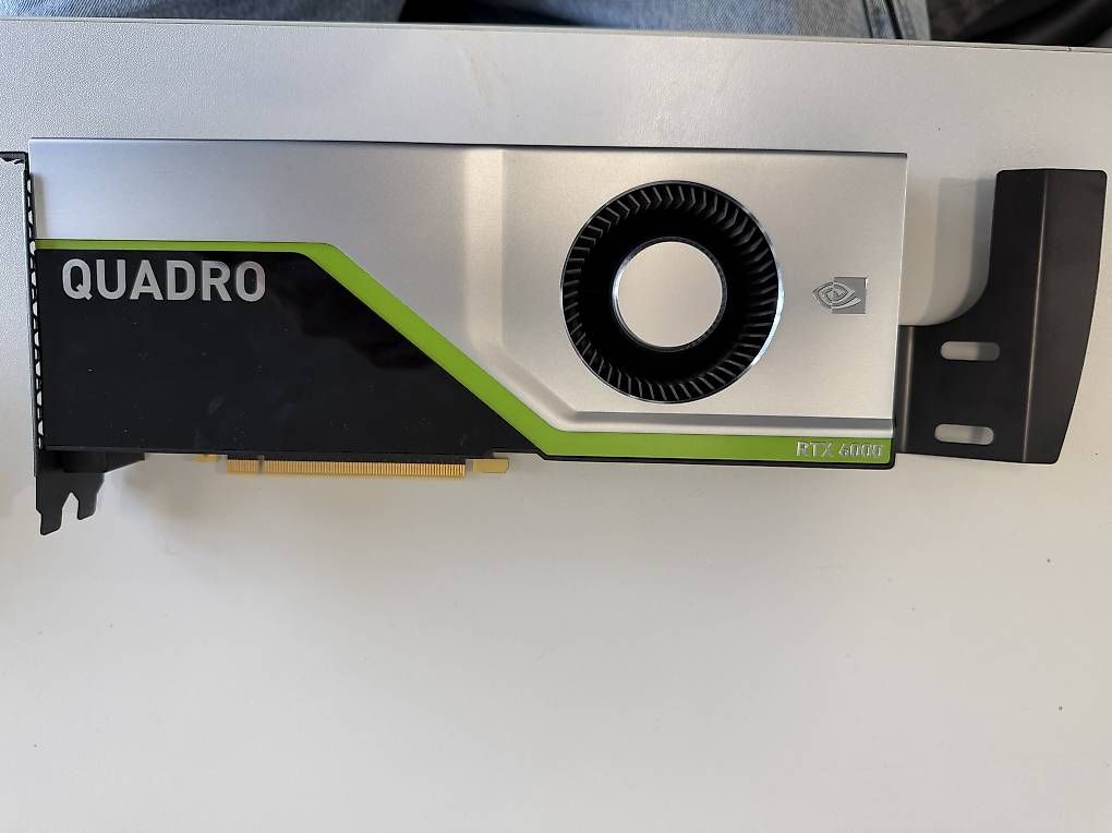 Carte graphique NVIDIA Quadro RTX 6000 24 GB (Gebraucht) in Froideville ...
