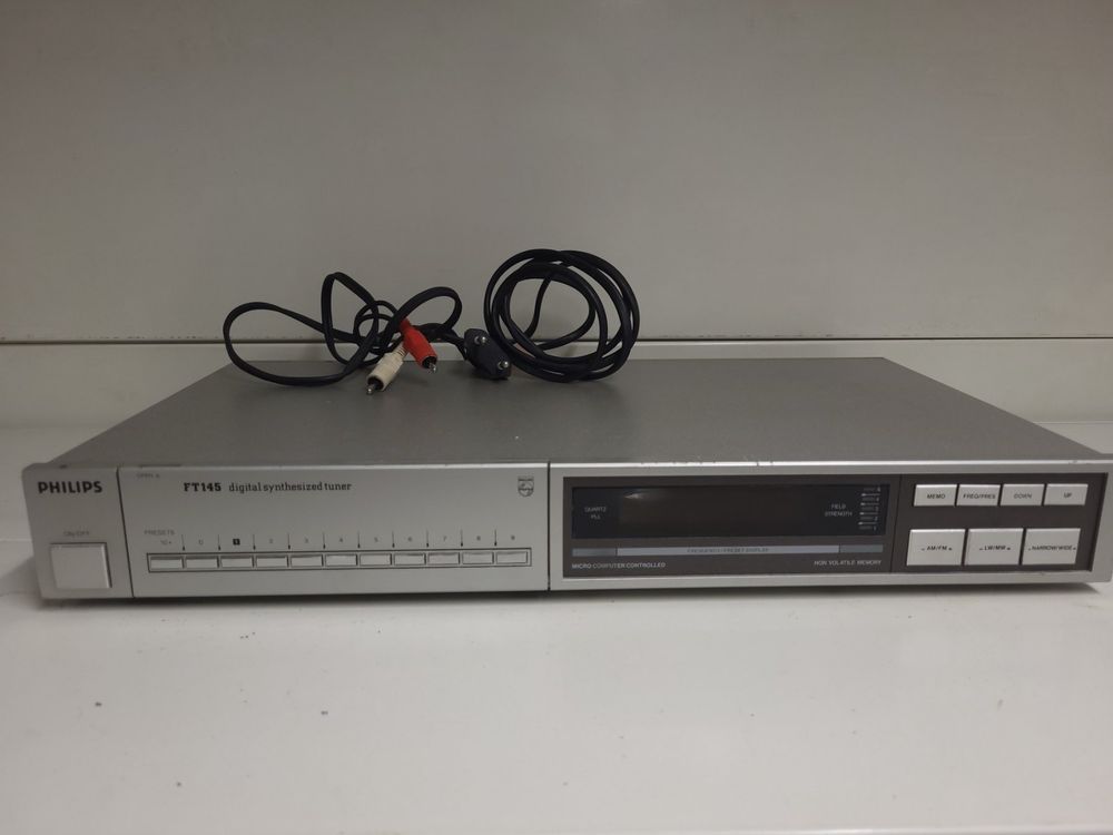 Philips FT145 digital synthesized tuner ab 1.-**** (Gebraucht) in ...