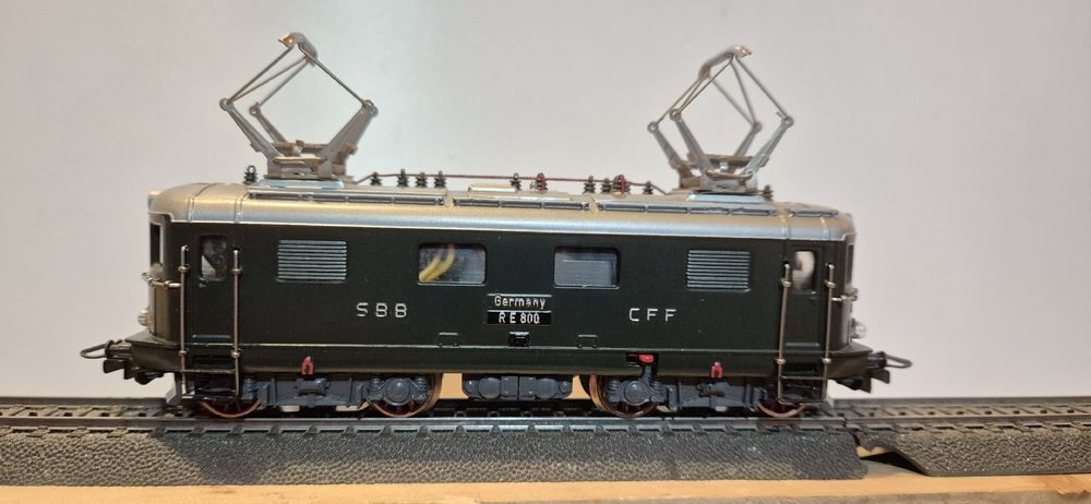 Märklin RE 800 mit Schwarem Schild Analog (Gebraucht) in Illhart für ...