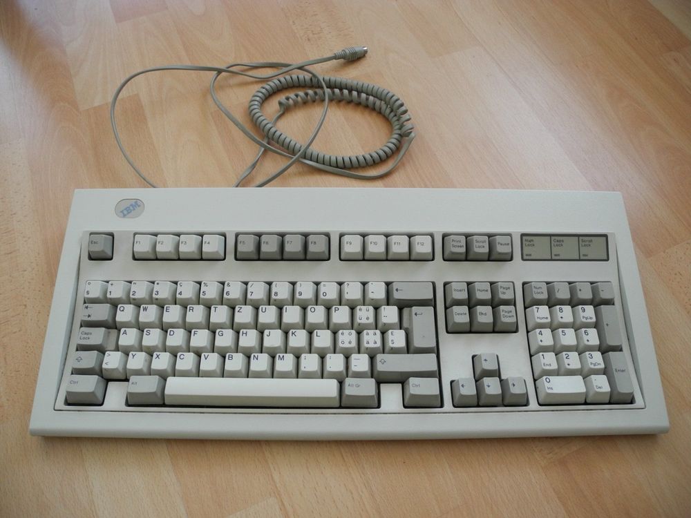 IBM Tastatur Model M, CH Layout, PS/2 | Kaufen auf Ricardo