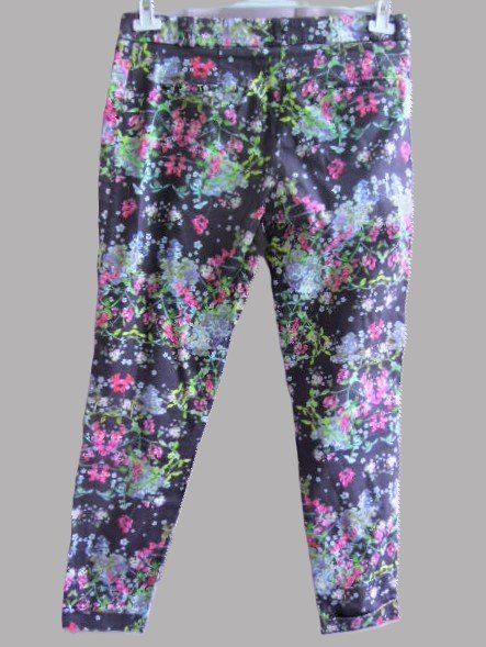 Gr. 38 leichte Blumenhose antrazith / bunt weich s. Masse (Gebraucht ...