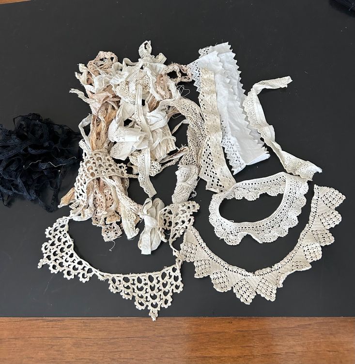 Lot von antiken Bordüren für zB Puppenkleider (Gebraucht) in Zumikon für CHF 6 – mit Lieferung ...