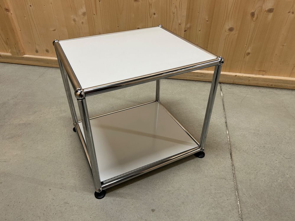 NetGVA - Jolie petite table d'appoint USM Haller Blanc pur (Gebraucht) in Meyrin für CHF 250 ...