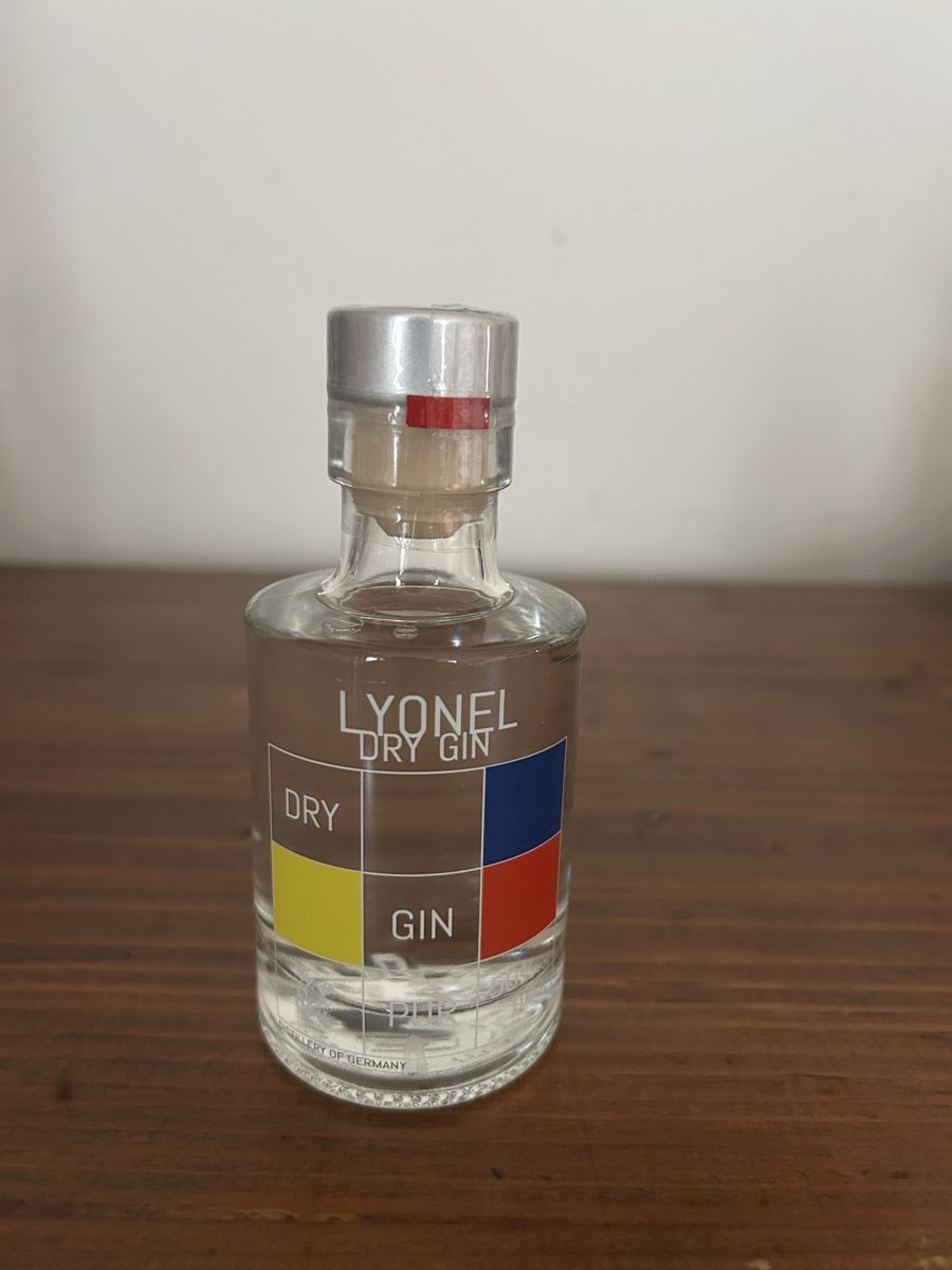 Lyonel dry Gin (Neu (gemäss Beschreibung)) in Arlesheim für CHF 8 – mit ...