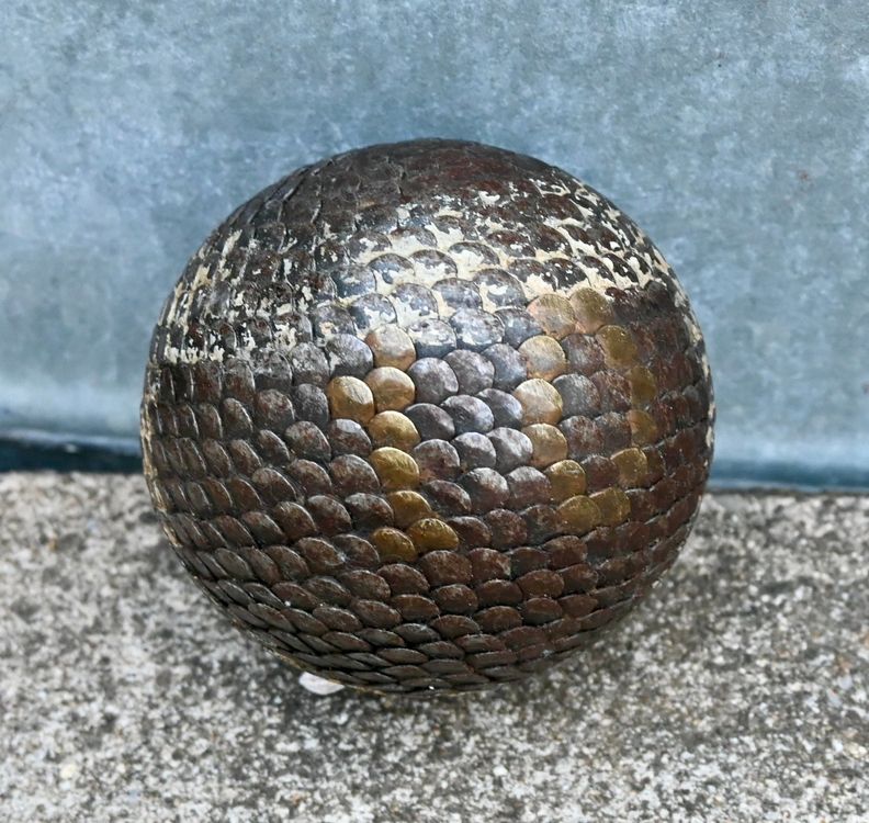 Antik genagelte PETANQUE / BOULE Kugel Nr 10 "Gold“ (Gebraucht) in ...