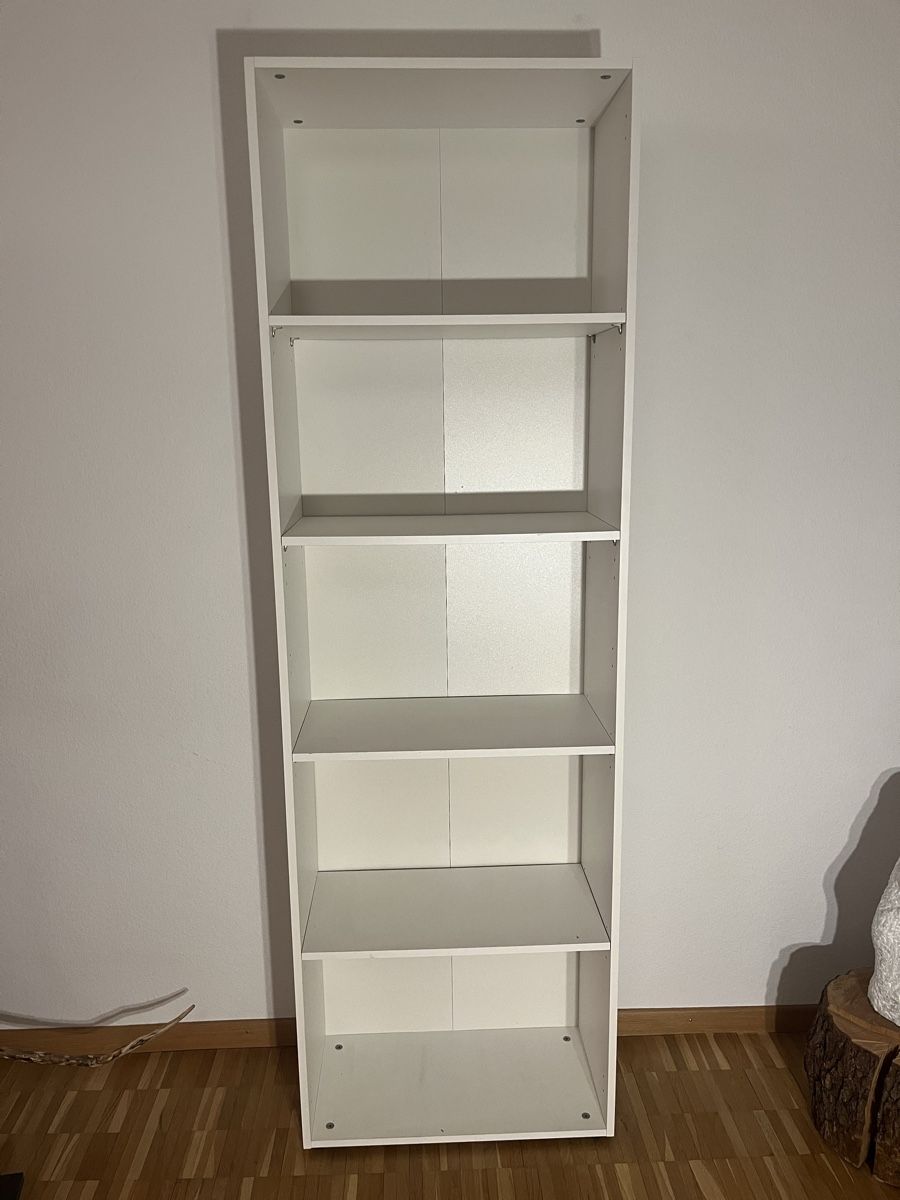 Ikea Billy Gestell / Regal (Gebraucht) in Zürich für CHF 5 – nur Abholung auf Ricardo kaufen