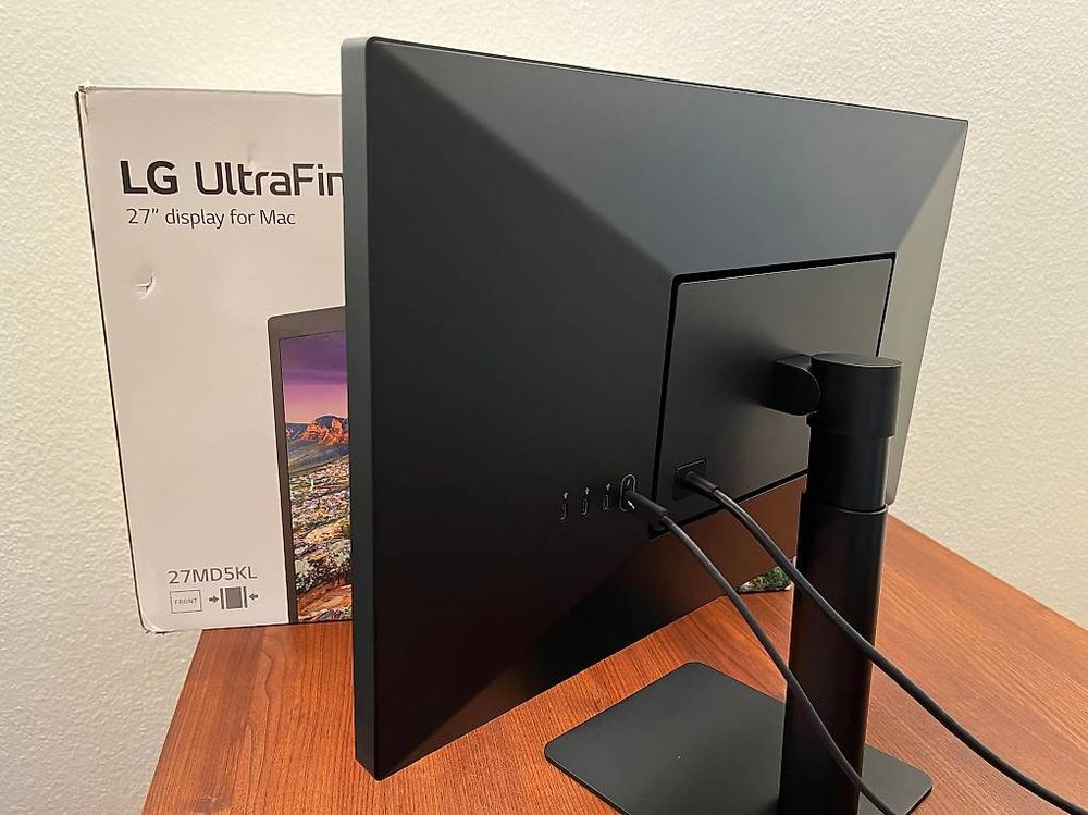 LG UltraFine Display 5k Monitor 27" Zoll für mac (Gebraucht) in Zürich ...