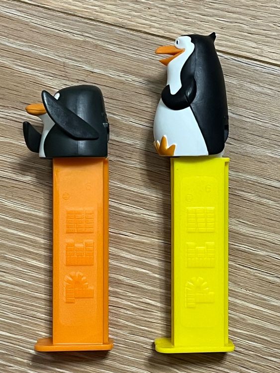 🐧 Zwei PEZ Spender Pinguine aus Madagascar, Top Zustand! 🐧 (Gebraucht ...