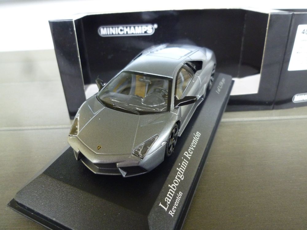 Lamborghini Reventon (2007) (Neu und originalverpackt) in Flawil für ...