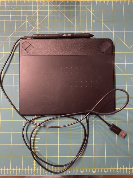 Wacom Intuos Art Pen & Touch Small | Kaufen auf Ricardo