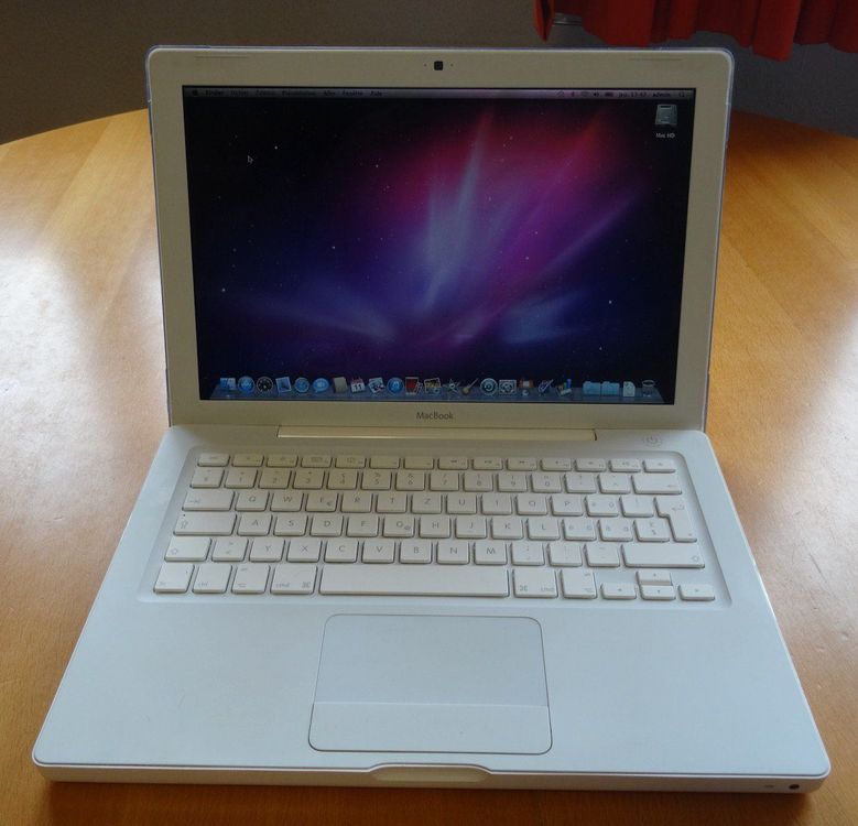 Apple MacBook 13 pouces 2007 (Gebraucht) in THONEX für CHF 93 – mit ...
