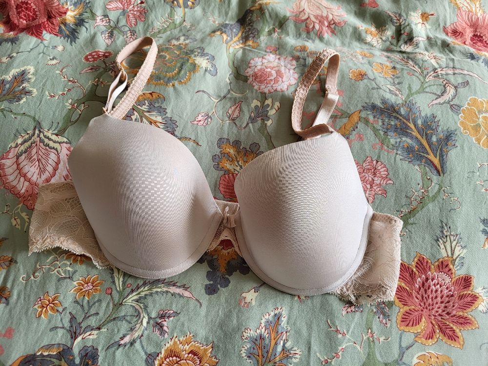 BH von Triumph, 80B, top Zustand, nude/beige (Gebraucht) in Zürich für CHF 6 – mit Lieferung auf ...