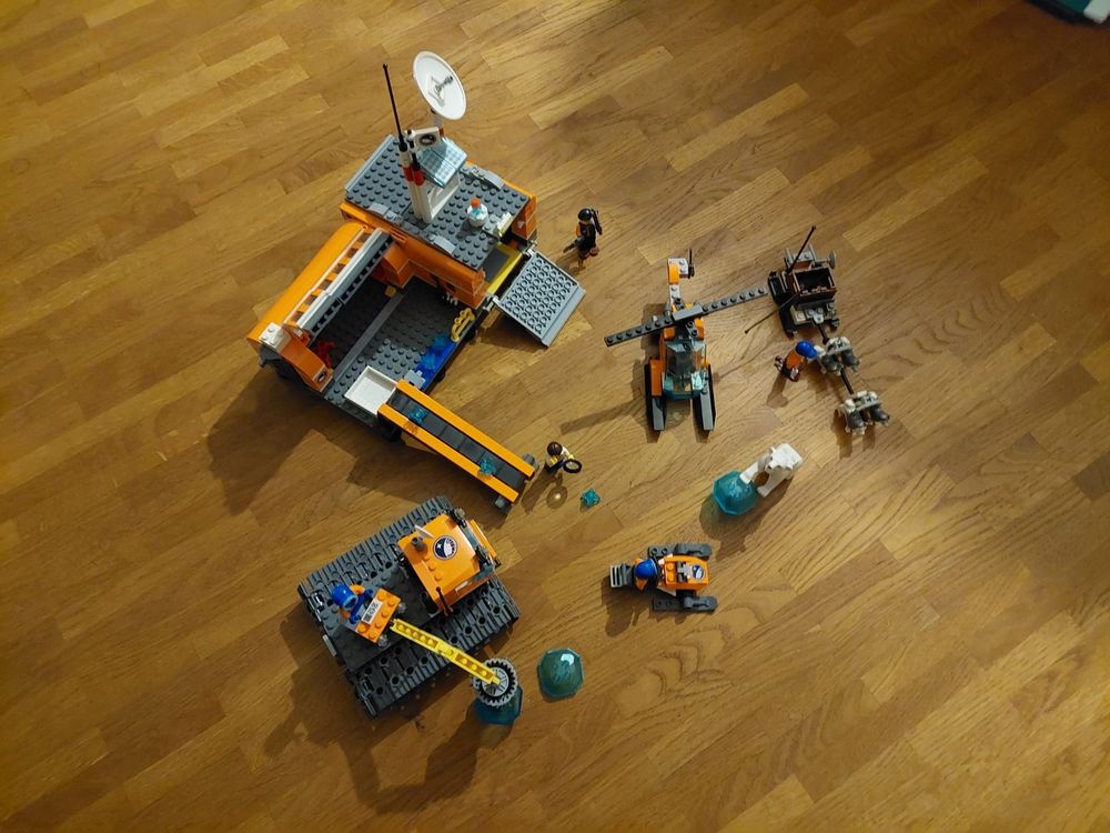 Lego City 60036 Set Arktis Basislager (Gebraucht) in für CHF 50 – mit ...