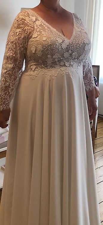 Brautkleid von Sanna Lindström, nagelneu und ungetragen xxl (Gebraucht ...
