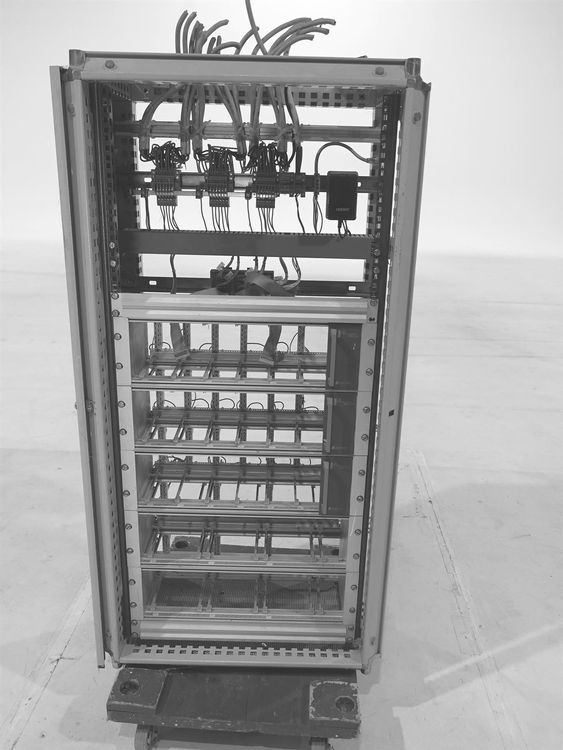 Server-Rack Elektro-Verteiler Nr 3 von 3 | Kaufen auf Ricardo