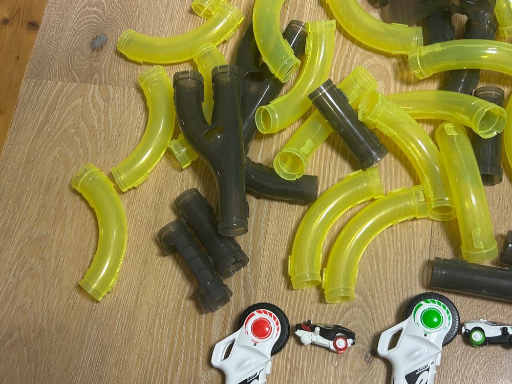 Exost Loop Gravity Challenge Set mit einem zusätzlichen Auto (Gebraucht) in Winterthur für CHF 9 ...