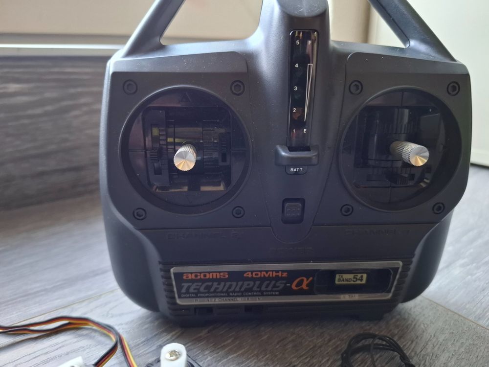 Acoms Techniplus RC-Set 40 MHz mit Empfänger und 2 Servos (Gebraucht ...