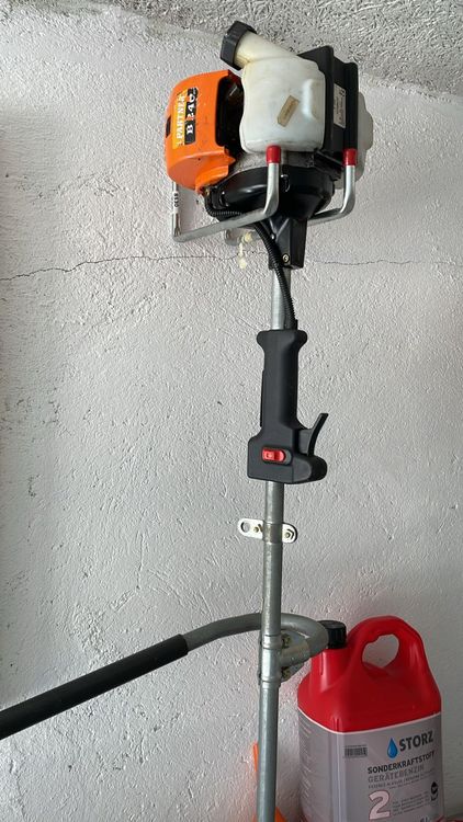 Rasentrimmer Partner B246, mit Kanister, Halterung (Defekt) in für CHF ...