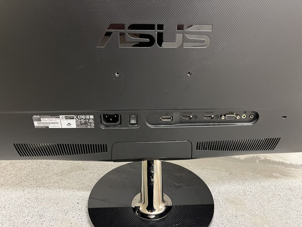 Zwei 27 Zoll Monitore ASUS VS278 (1920*1080) (Gebraucht) in Zürich für ...