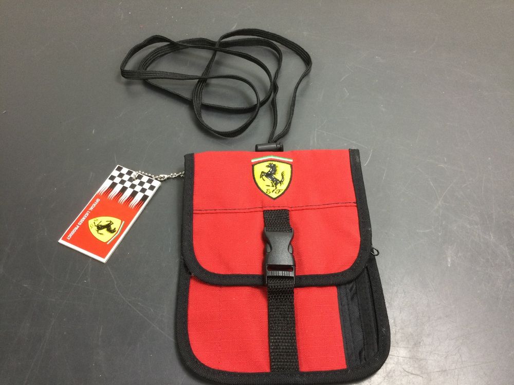Kleine Ferrari Tasche zum umhängen (Gebraucht) in Wangen SZ für CHF 29 ...