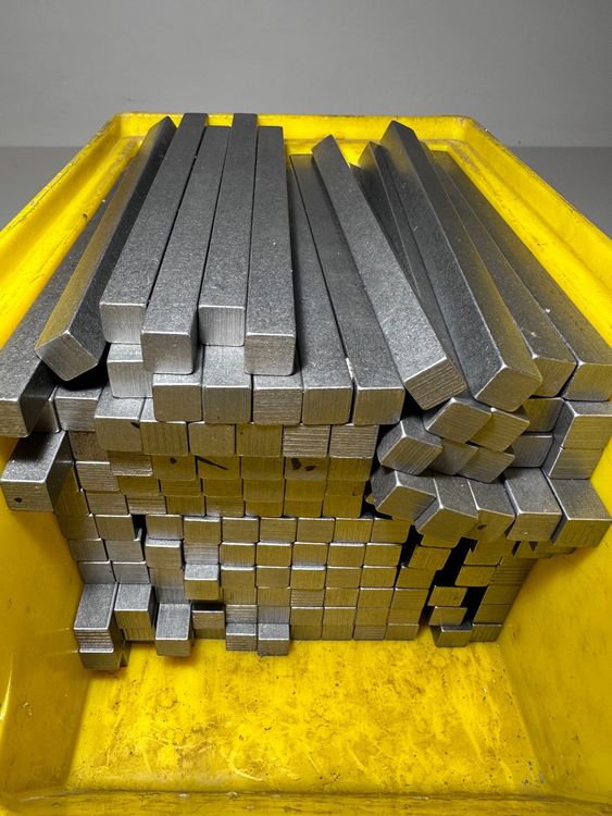 Rohlinge Stahlrohlinge 10x10x150mm (Gebraucht) in Boswil für CHF 50 ...
