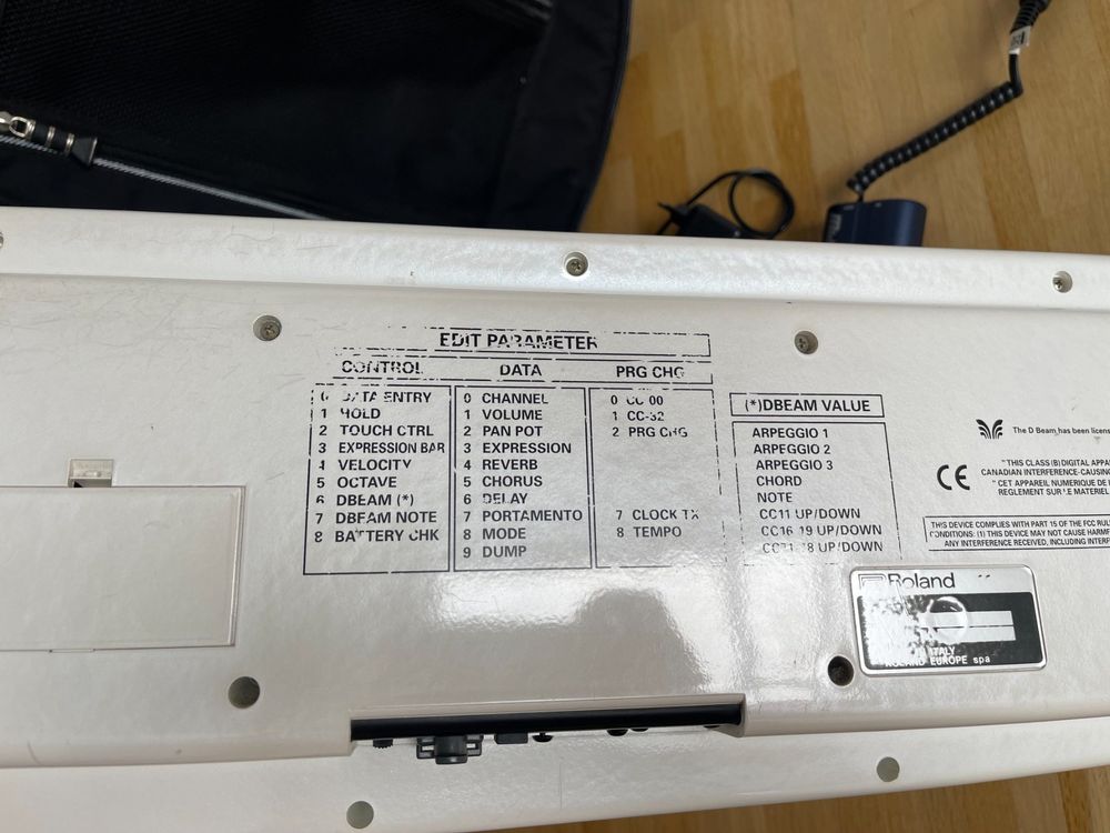 ROLAND AX-7 45-Key MIDI Keyboard (Gebraucht) in Zürich für CHF 315 ...