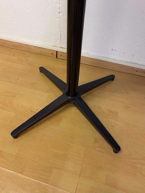 Vitra Stehtisch Bistrotisch Massiv Eiche (Gebraucht) in Basel für CHF ...
