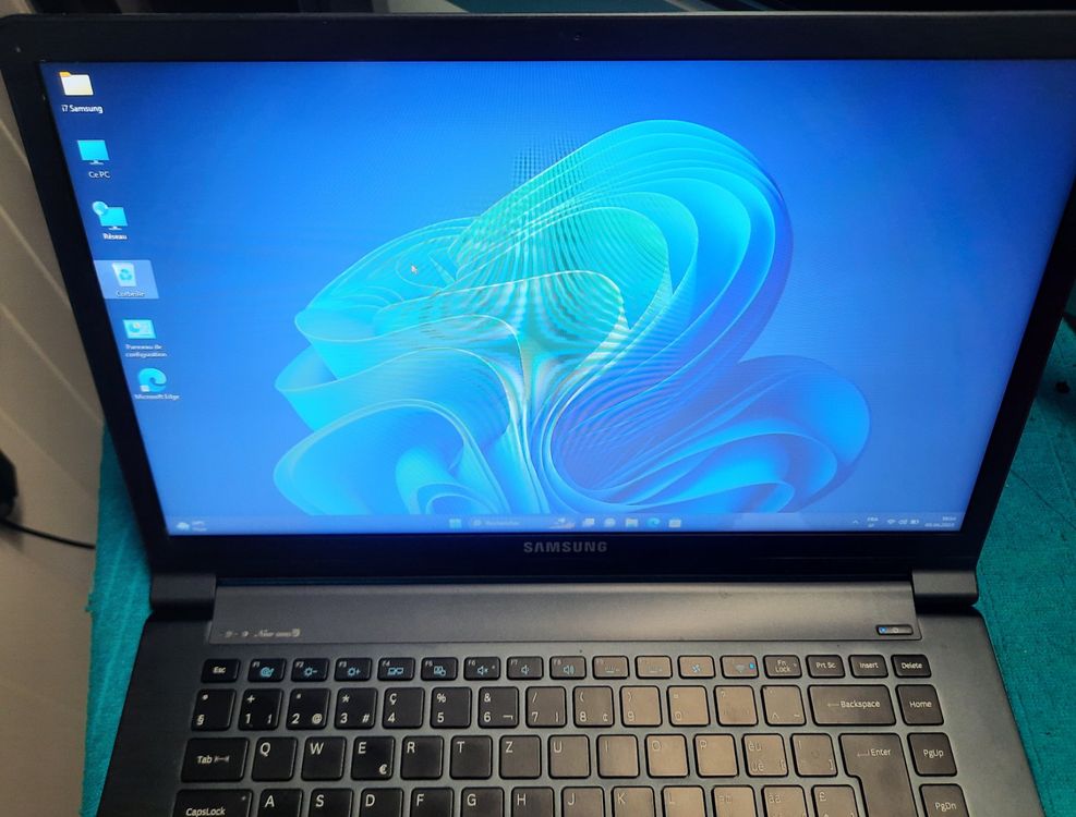 SAMSUNG I7 | Acheter sur Ricardo