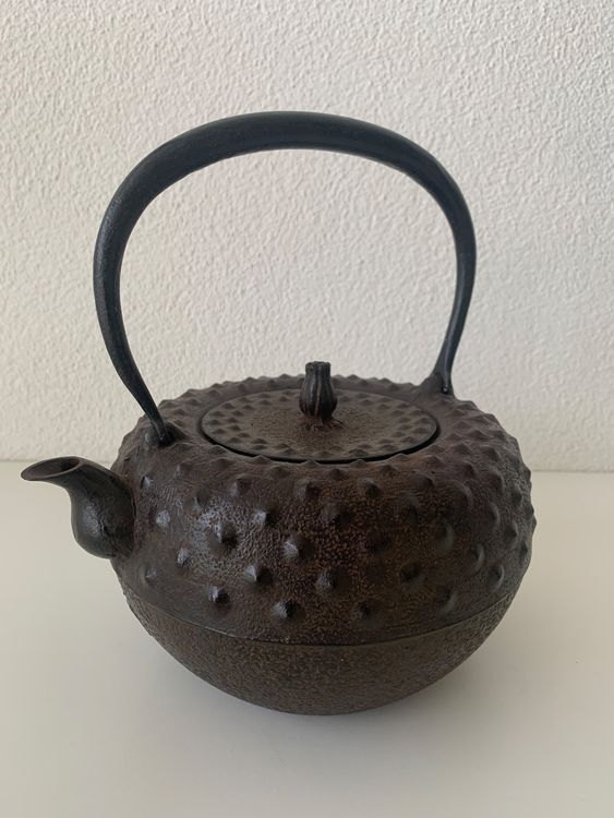 Gusseisen Teekanne aus Japan, Vintage (Gebraucht) in Neuhausen für CHF ...