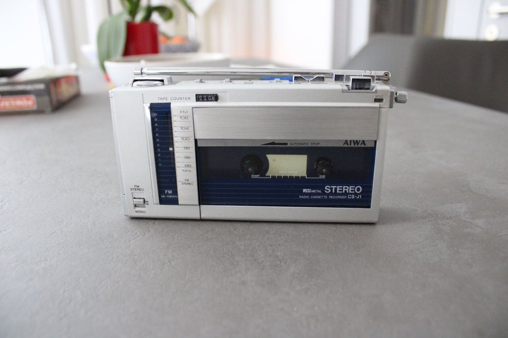 Vintage AIWA Walkman (Defekt) in Zürich für CHF 51 – mit Lieferung auf ...