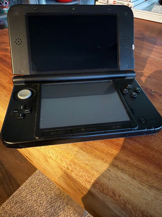 Nintendo 3DS XL + 8 Spiele + Tasche zu verkaufen (Gebraucht) in ...