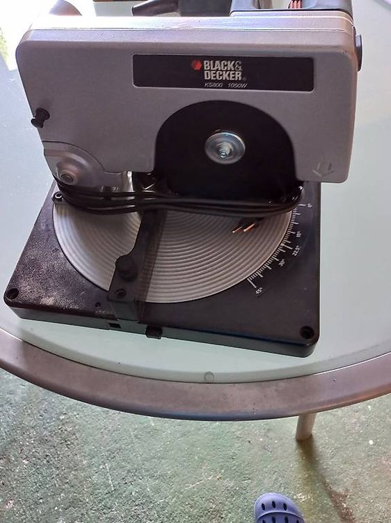 Kappsäge und Gehrungssäge Black & Decker BD 800 (Gebraucht) in Holziken ...